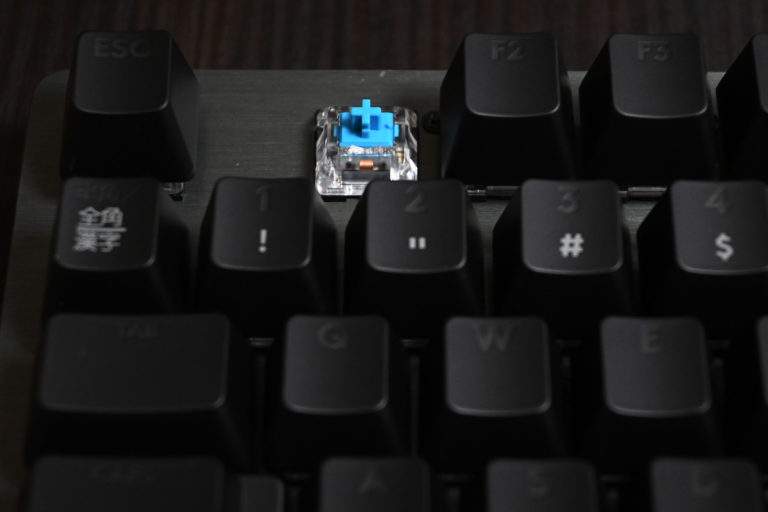 キーボード：Logicool G512 CARBON